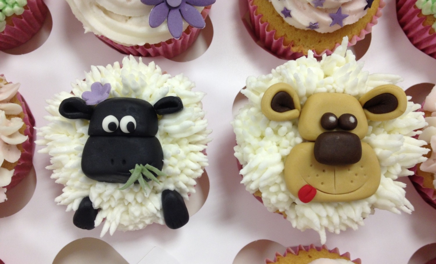 Creative Cupcakes Foundation Day - Cake School