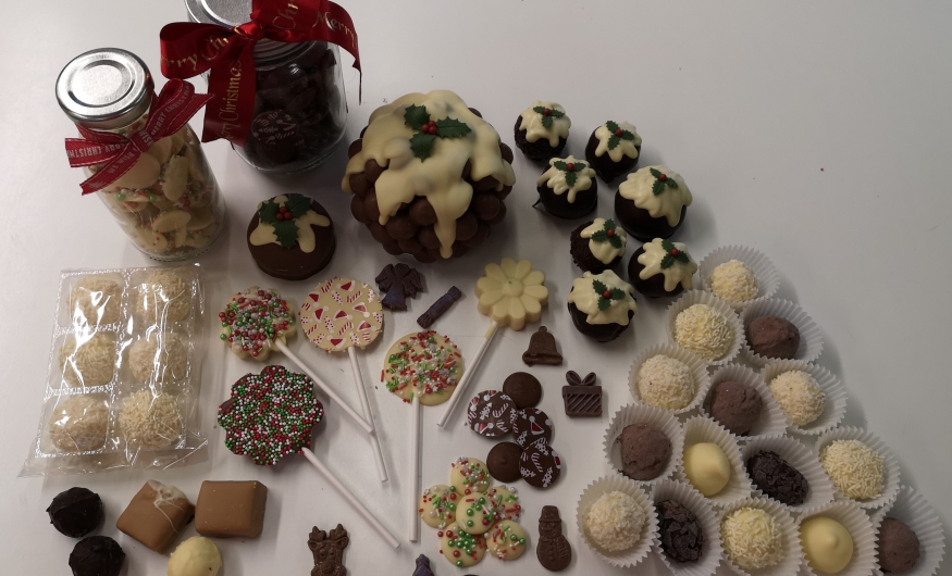 Chocolate gifts demonstration - Cake School